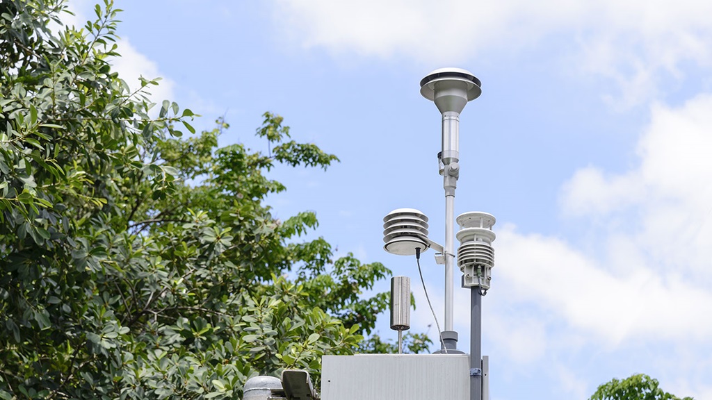 Air quality database