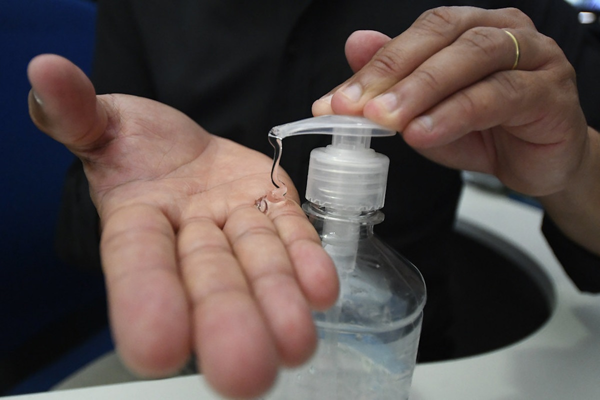 Gloves Do Not Replace Hand Hygiene Reminder From Who