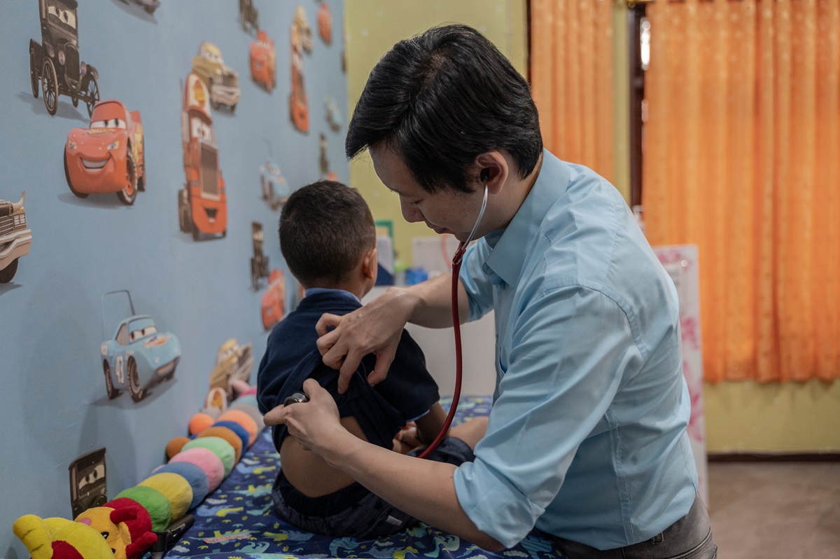 Mendorong Dialog untuk Akses Lebih Baik pada Obat-obatan Anak di Indonesia